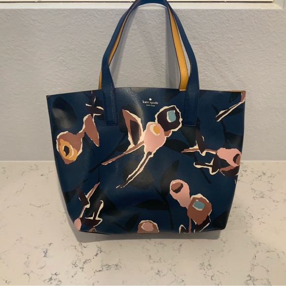 kate spade | Bags | Kate Spade Arch Paper Rose Reversible Leather Tote ...
